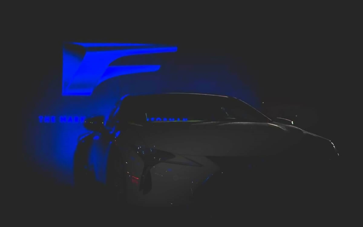 レクサスが新たな「F」モデルのティザー画像公開！「LC F」がついに登場か？ | MOBY [モビー]