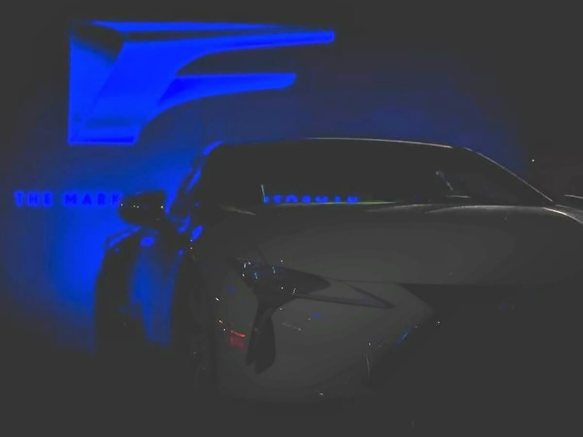 レクサスが新たな「F」モデルのティザー画像公開！「LC F」がついに登場か？ | MOBY [モビー]