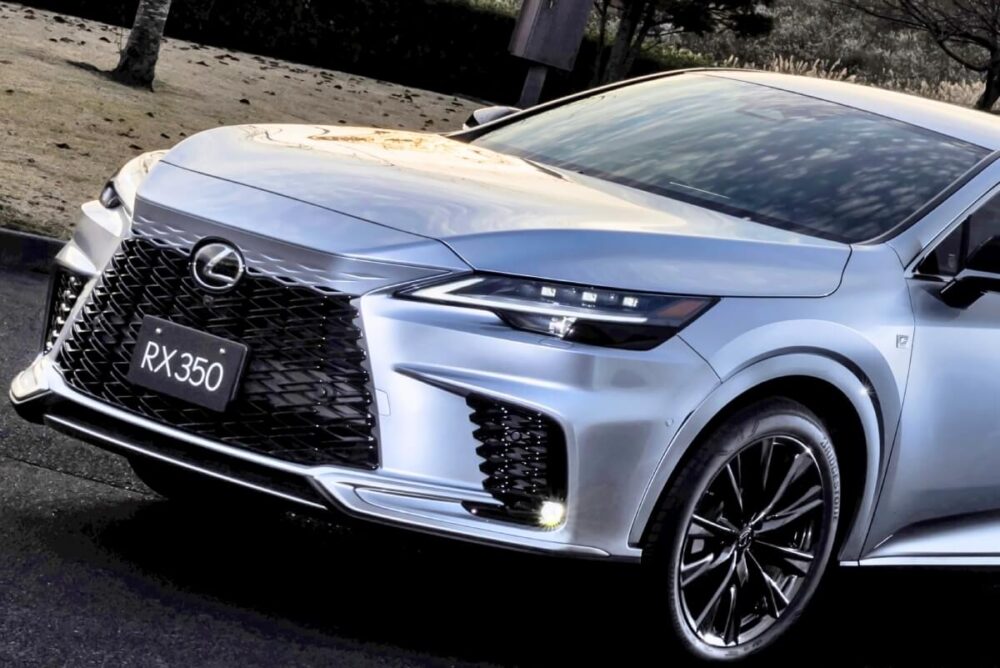 デモカーも“長納期化”な新型RXをじっくり見たい！ミッドタウンに展示車登場、名古屋にも | MOBY [モビー]