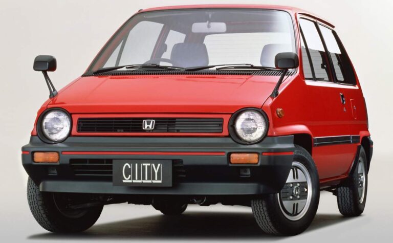 「バイトしたらNSX貸します！」日本を熱狂の渦に巻き込んだ、初の国産スーパーカーホンダNSX【推し車】 | MOBY [モビー]