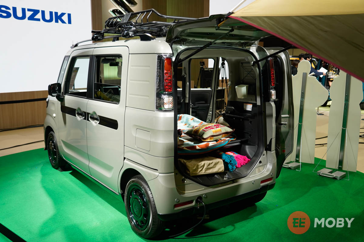 ももクロの“夢”叶えたコラボも！アウトドアやカフェ仕様のスペーシア ベースなど展示【東京オートサロン2023】 | MOBY [モビー]