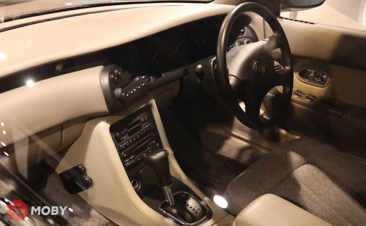 「1年」が悲劇的な結果を生む結果に…マツダの高級セダン 初代センティア【推し車】 | MOBY [モビー]