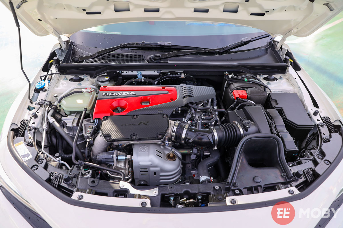 新型シビックタイプRをどう評価？RX-8・ロードスター女性オーナーの試乗レポート | MOBY [モビー]