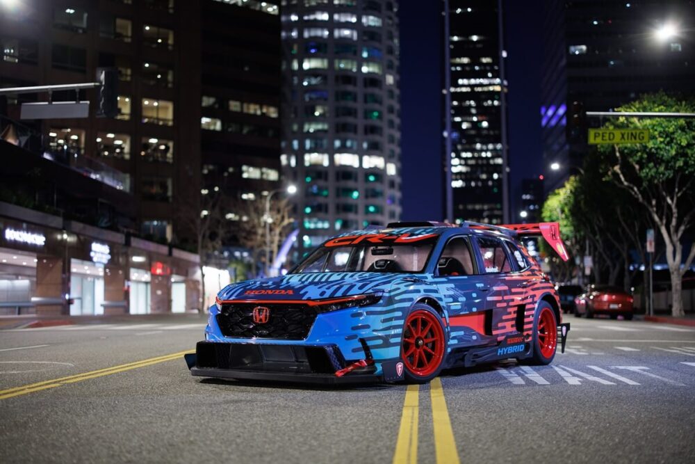 画像：米国ホンダが“野獣”と化した『CR-V』公開！800馬力のミッドシップ2シーターに | MOBY [モビー]