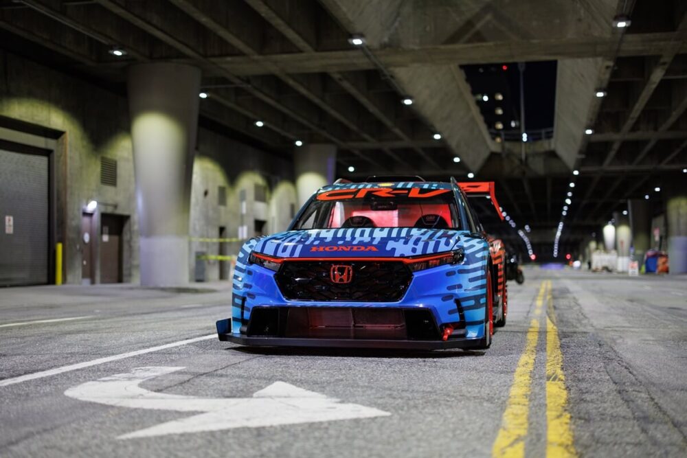 画像：米国ホンダが“野獣”と化した『CR-V』公開！800馬力のミッドシップ2シーターに | MOBY [モビー]