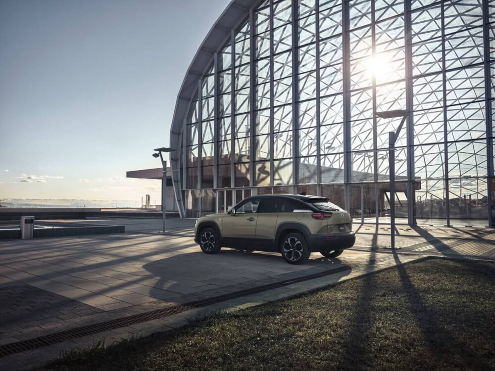 画像：“ロータリーエンジン搭載車”ついに復活！マツダ『MX-30 Rotary-EV』予約受注開始 | MOBY [モビー]