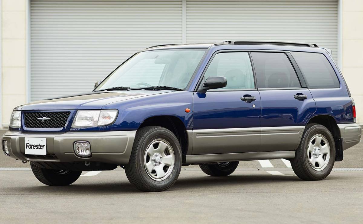 「SUVっていうか悪路でも頼りになる4WDワゴン」スバルSUVの原点となった初代・2代目フォレスター【推し車】 | MOBY [モビー]