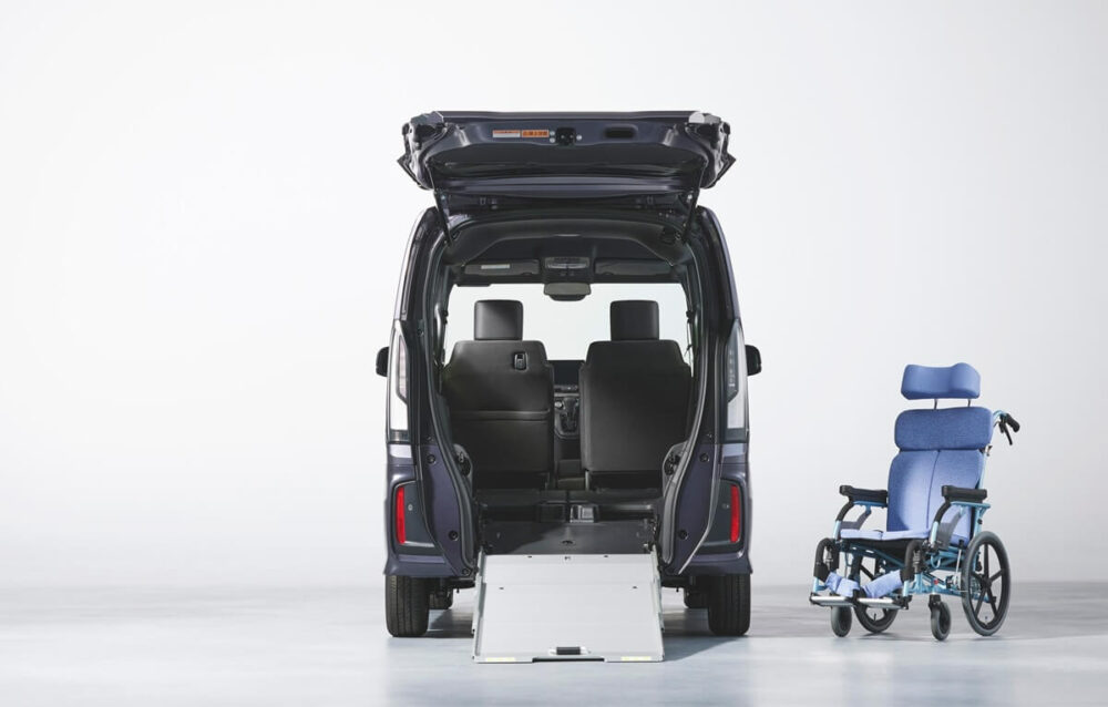 画像：ホンダ新型『N-BOX』発売！デザイン磨き先進装備も充実、164万円から | MOBY [モビー]