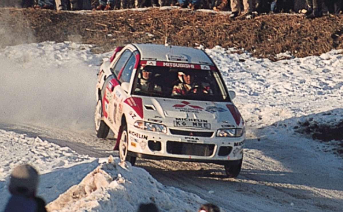 「最高のランエボは最新のランエボ」の始まり！WRCでも初優勝したマシン・三菱ランサーエボリューションII【推し車】 | MOBY [モビー]