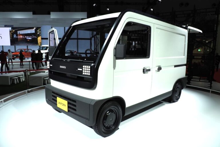 【ジャパンモビリティショー現地レポート】明日から一般公開！見どころブースや注目車を大特集 | MOBY [モビー]