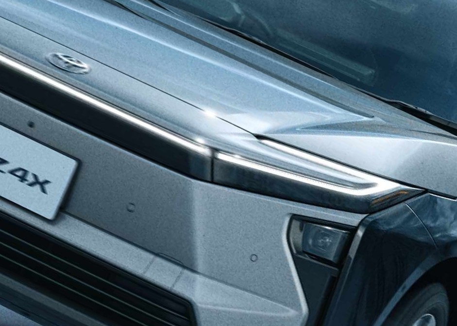 トヨタ「bZ4X」が“もっと使いやすいBEVへ”一部改良で全面アップデート！ | MOBY [モビー]