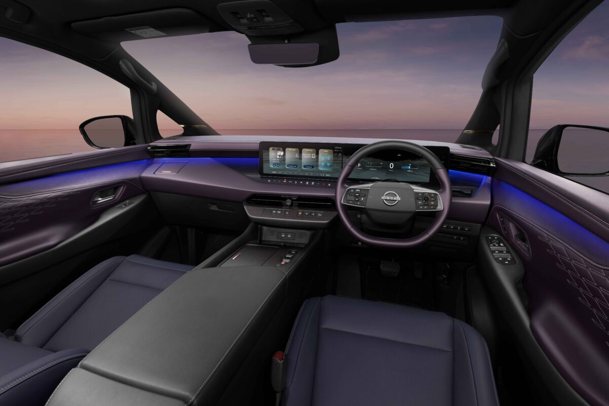 ついに公開！日産新型「エルグランド」がJMSに登場！2026年夏に発売予定 | MOBY [モビー]