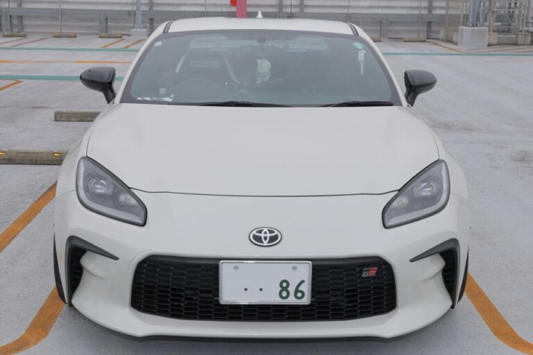 試乗で魅かれたFRクーペ！ コーナリング性能を磨きつつ、これから楽しみが尽きない一台 トヨタ GR86【みんなのクルマ】 | MOBY [モビー]